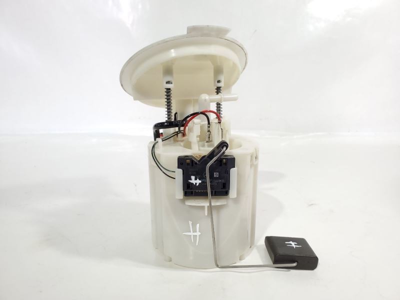2012 Mercedes C250 OEM Fuel Pump Sender And Level Unit A2044700294 ...
