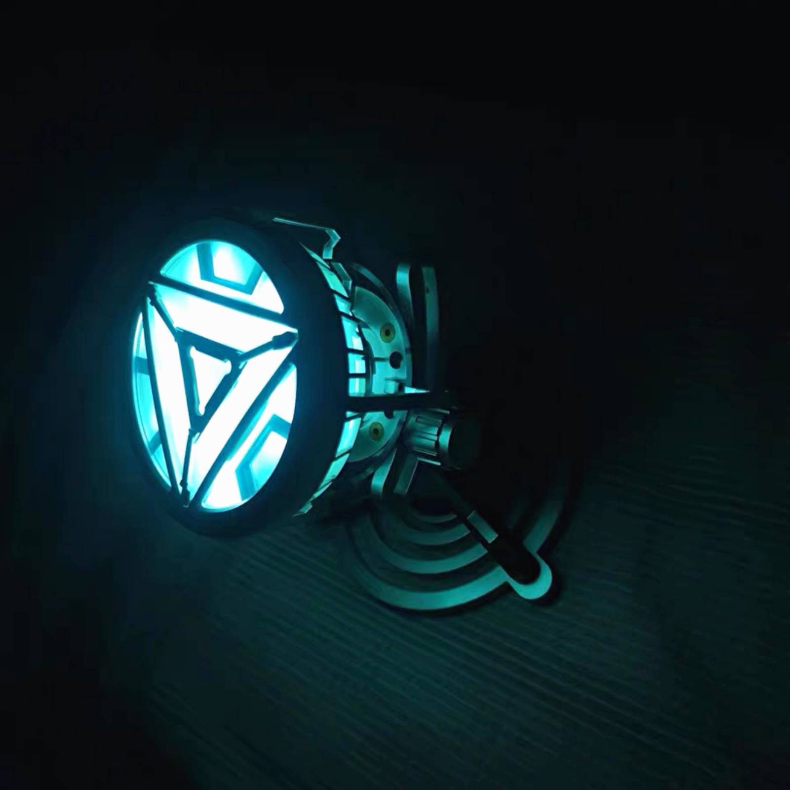 Handmade Iron Man Arc Reactor mk6 night light, Iron man desk lamp, Tony ...