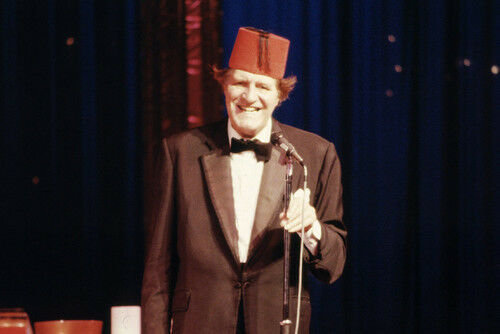 Tommy Cooper 11x17 Mini Poster wearing fez hat legendary comedian ...