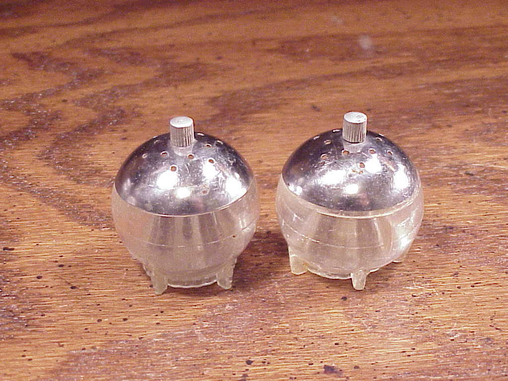 Space Age Spherical Plastic Salt and Pepper Shakers - Decorative ...