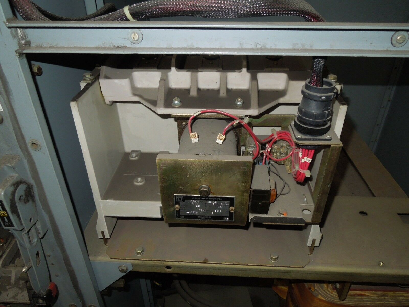 Square D Iso-Flex Class 8198 AC Controller Model 3 Type RA42 800HP 200A ...