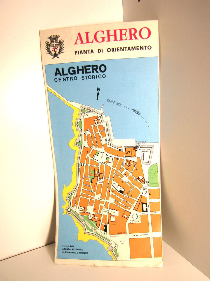 guida turistica carta stradale alghero pianta di orientamento centro ...