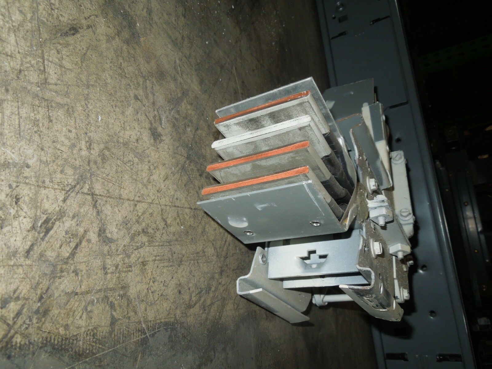 Square D I-Line II CF2510GLEM11 11" Edgewise Elbow Cu No Joint Pack ...