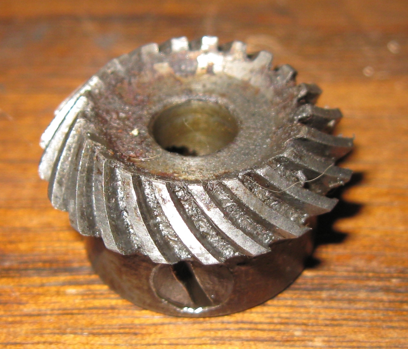 Singer 221 Featherweight Rotating Hook Shaft Bevel Gear #45854 - Sewing