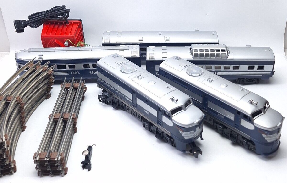 Lionel 6-1253 Quicksilver Express Diesel Passenger Set Texas Pacific ...