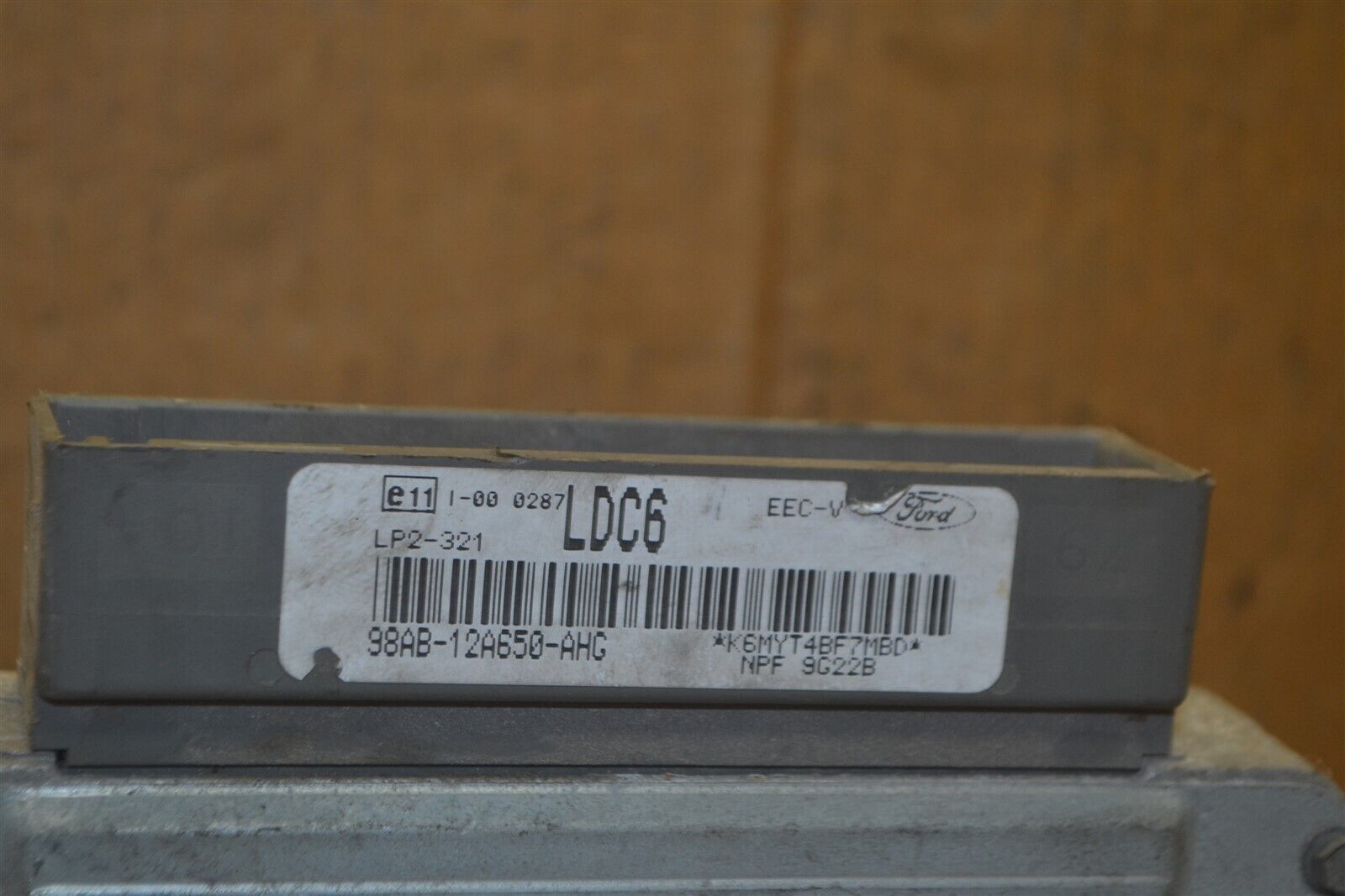 2000 Ford Focus Engine Control Unit ECU 98AB12A650AHG Module 780-6a6 ...