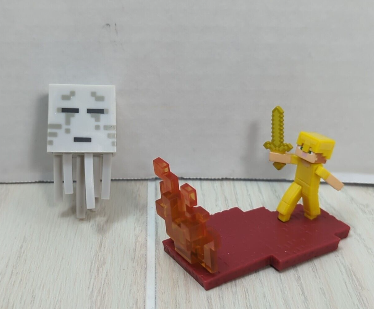 Minecraft Minifigure Mini Figure Craftable Ghast Fight - Action Figures