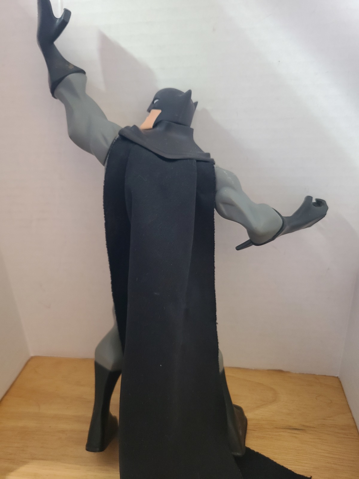 The Batman Animated Series 10" inch Action Figure - Action Figures