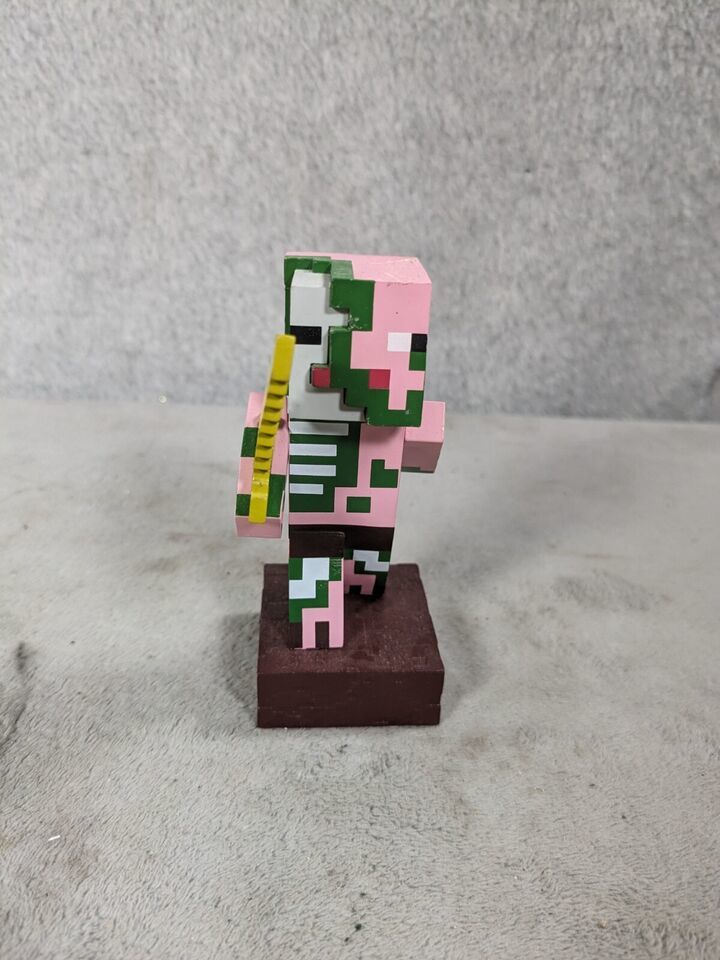 Mojang Minecraft Zombie Pigman Adventure Figure 4" - Action Figures