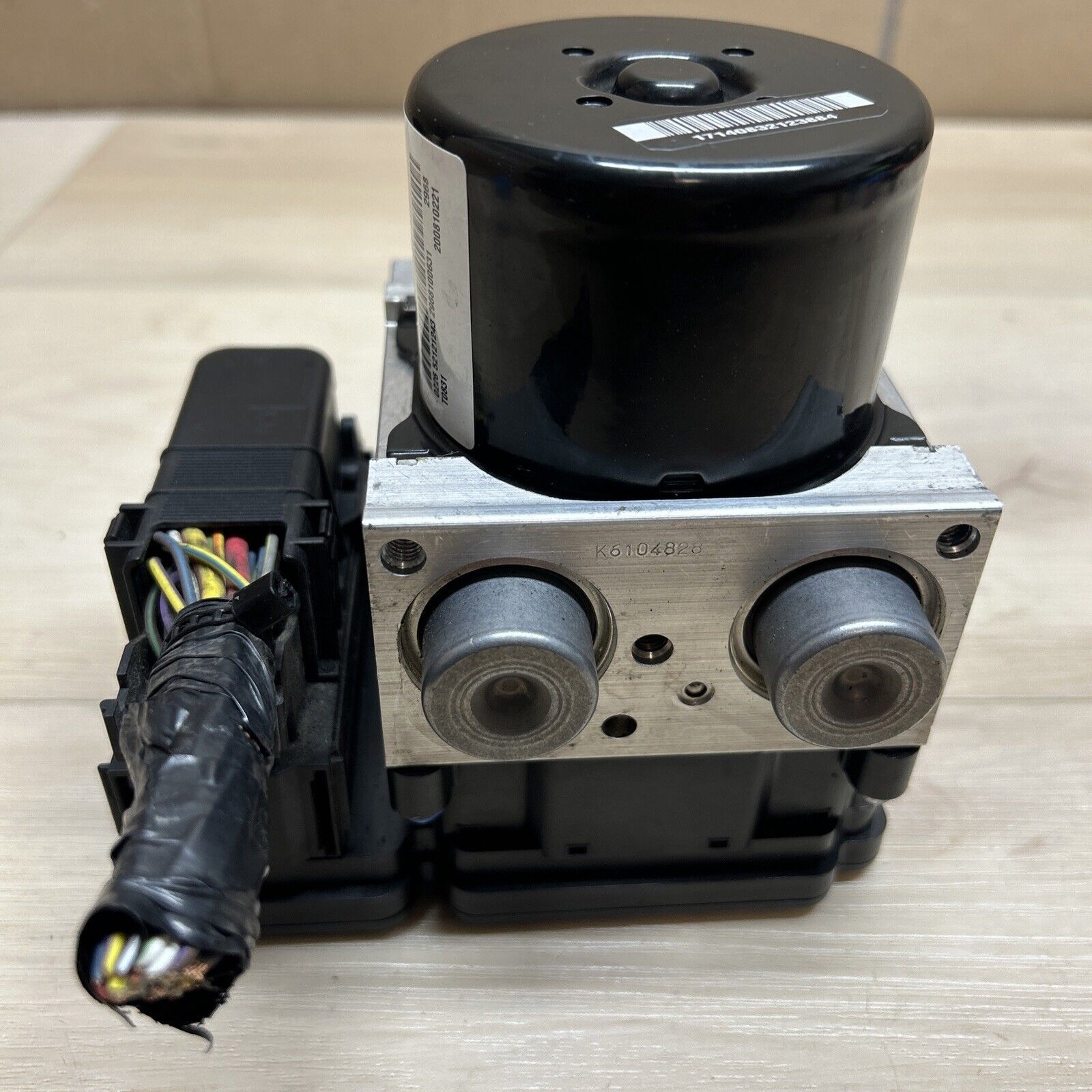 2009 FORD ESCAPE HYBRID ABS Pump Module Modulator Valve OEM - Car ...