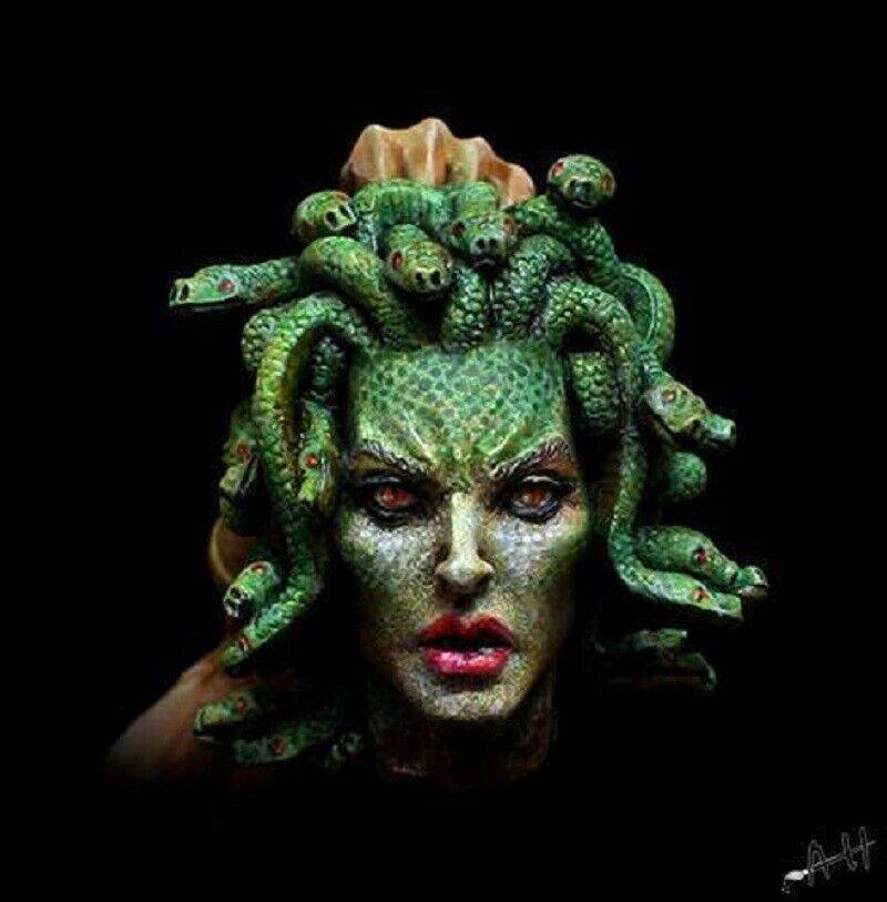 1/9 BUST Resin Model Kit Greek Warrior Perseus & Medusa Fantasy ...
