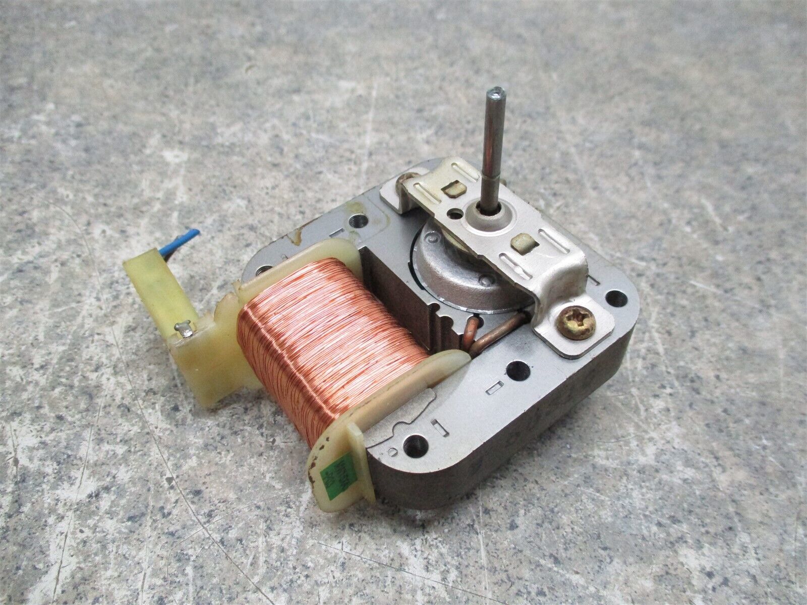 E-WAVE MICROWAVE FAN MOTOR PART # 3963822400 - Cooking Appliance Parts