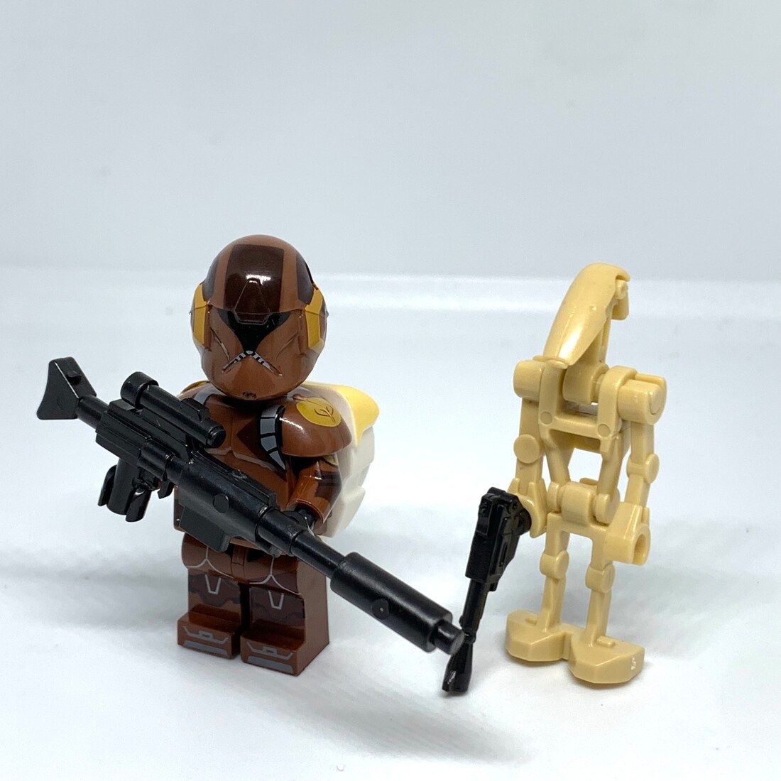 Star Wars Geonosis Special Ops Clone Trooper Minifigures Weapons and ...