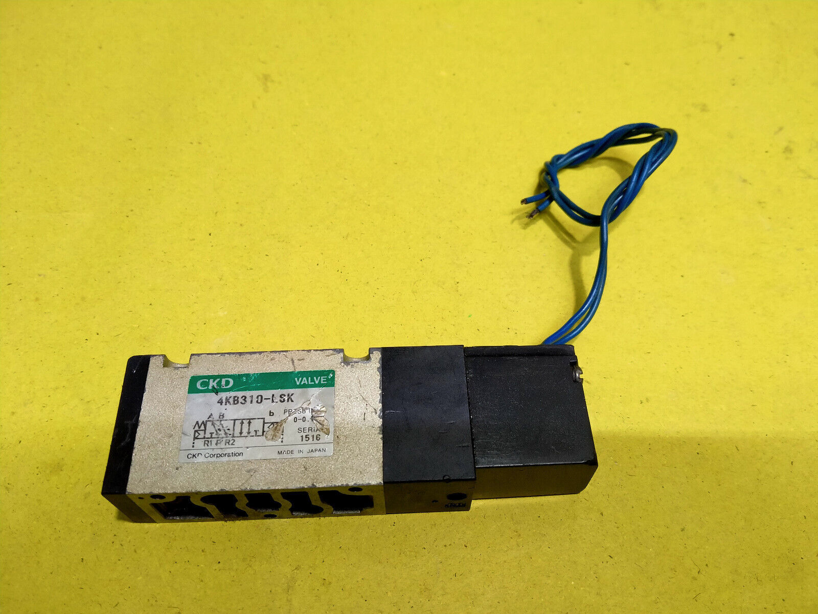 CKD 4KB310-LSK 5-Port Pilot Pneumatic Valve 4KB Series 4KB310LSK ...