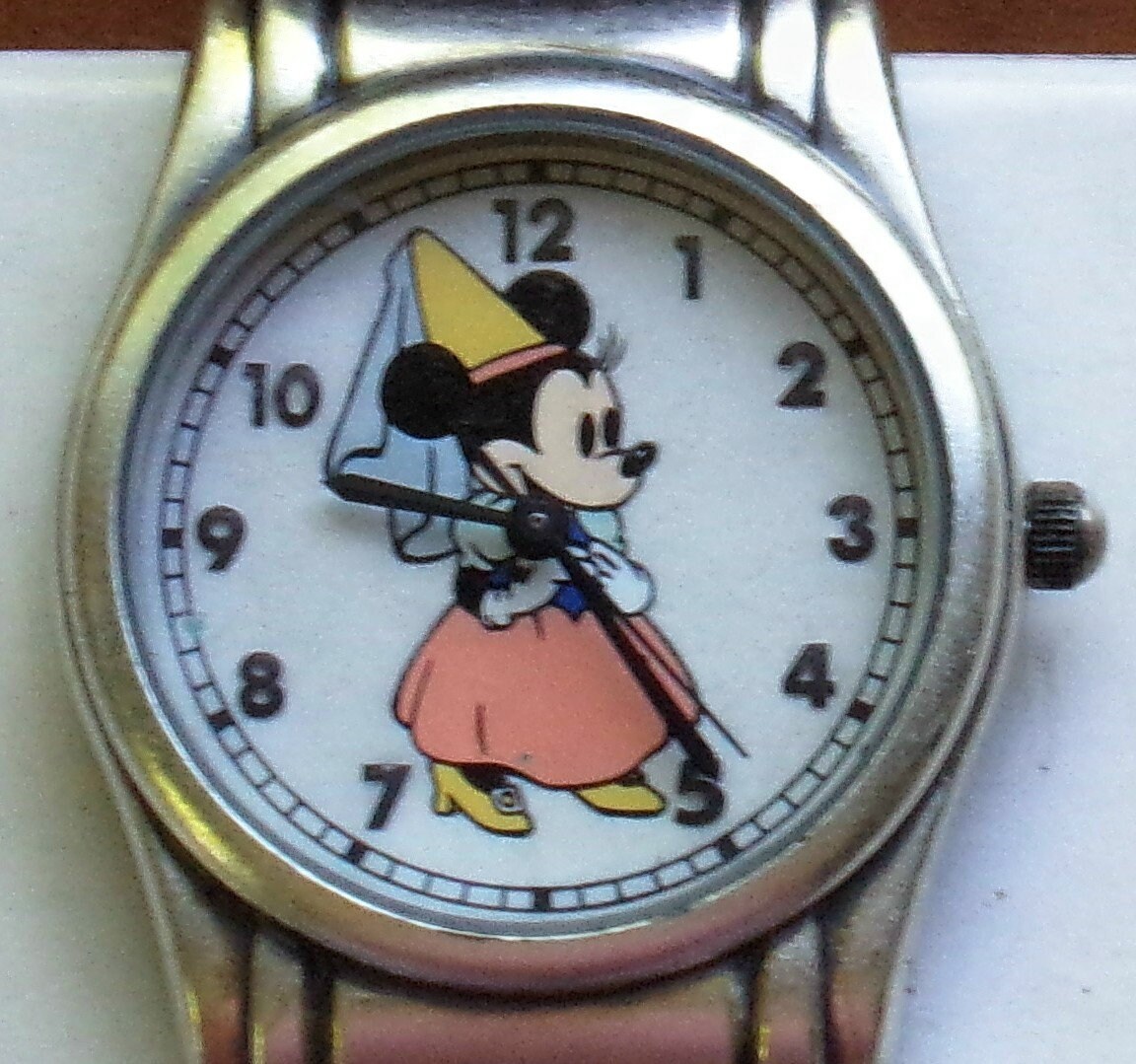 Brand-New! Disney Limited Edition Minnie Mouse Walt Disney Watch ...