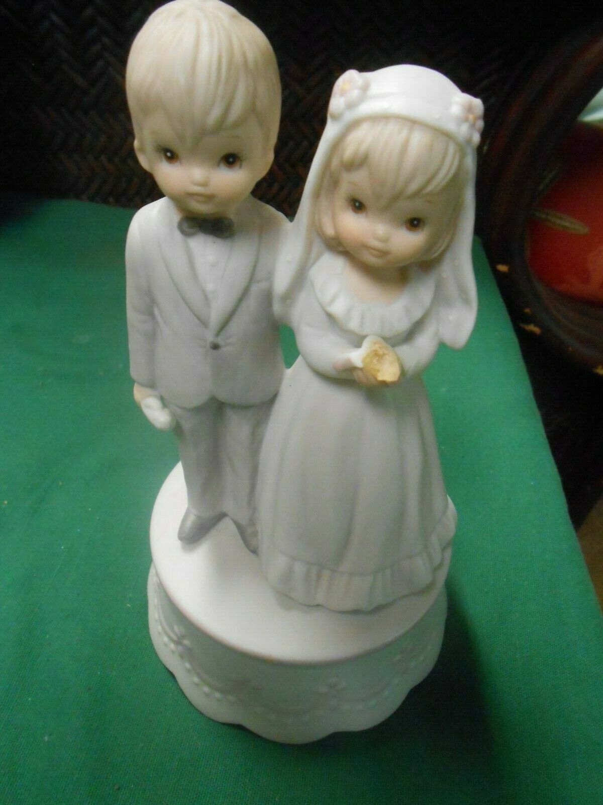 Great Collectible Musical LEFTON China Figure THE CHRISTOPHER ...