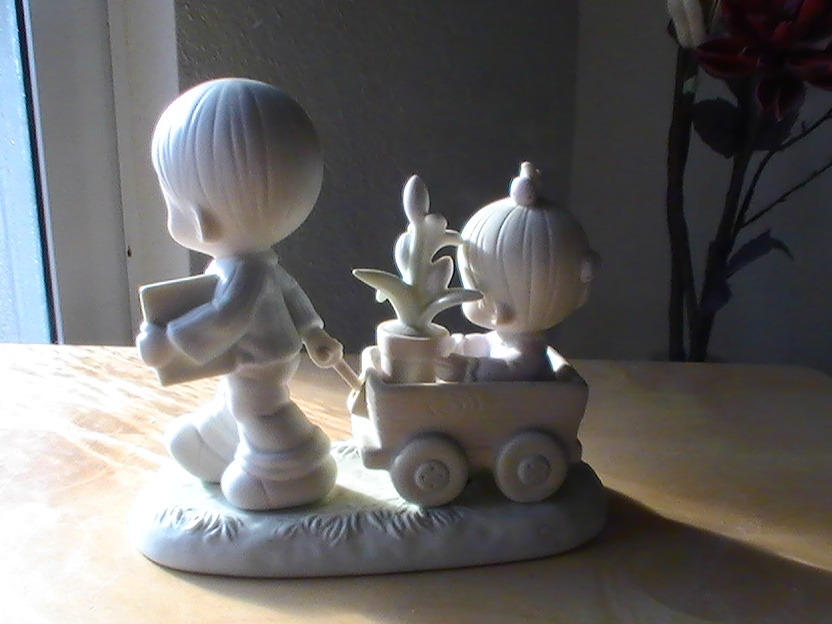 1989 Precious Moments “Easter’s On Its Way” Figurine - Sculptures ...