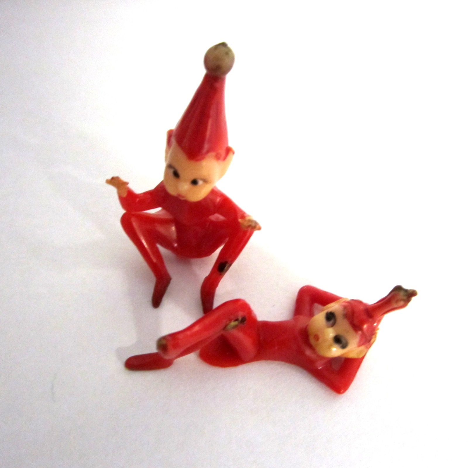 2 Vintage Mini Red Plastic Elf Figures Cake Toppers -1 Sitting and 1 ...