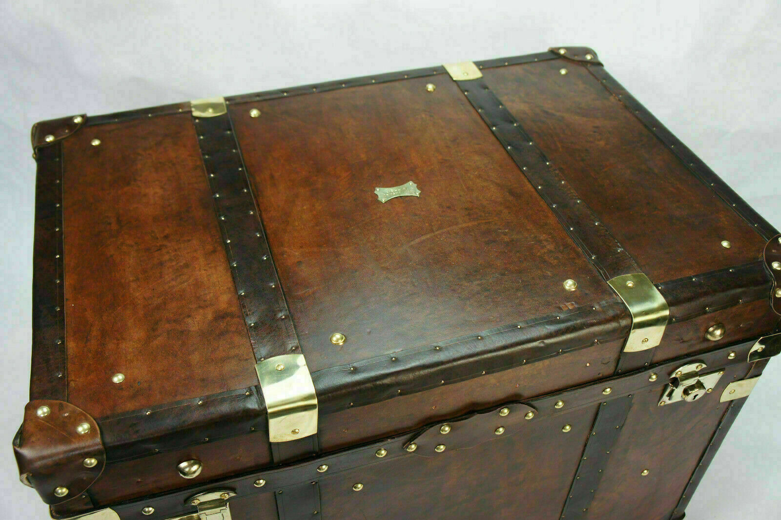Antique leather Finest English Large Leather Steamer Trunk Coffee Table ...