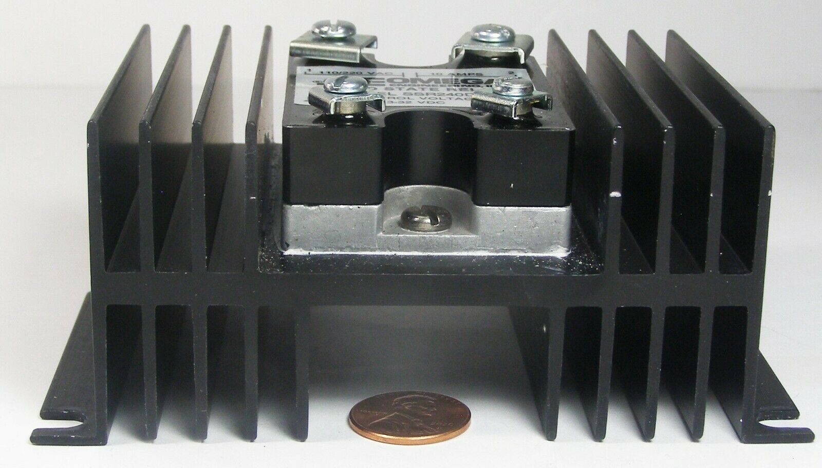 Omega Solid State Relay with Heat Sink SSR240D10 3-32VDC 110/220VAC 10A ...
