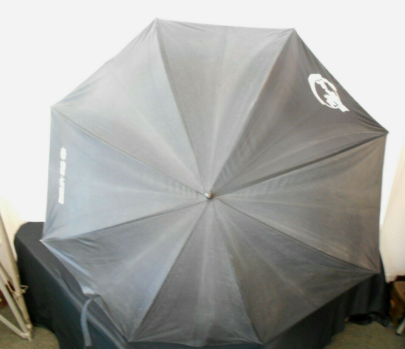 2 x 40 inch Calumet/Eclipse Black/White Reflective Photo Studio ...