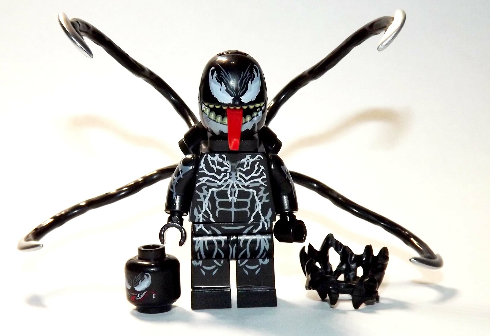 Venom Deluxe Spider-Man Symbiote Movie Minifigure Fast Shipping - LEGO ...