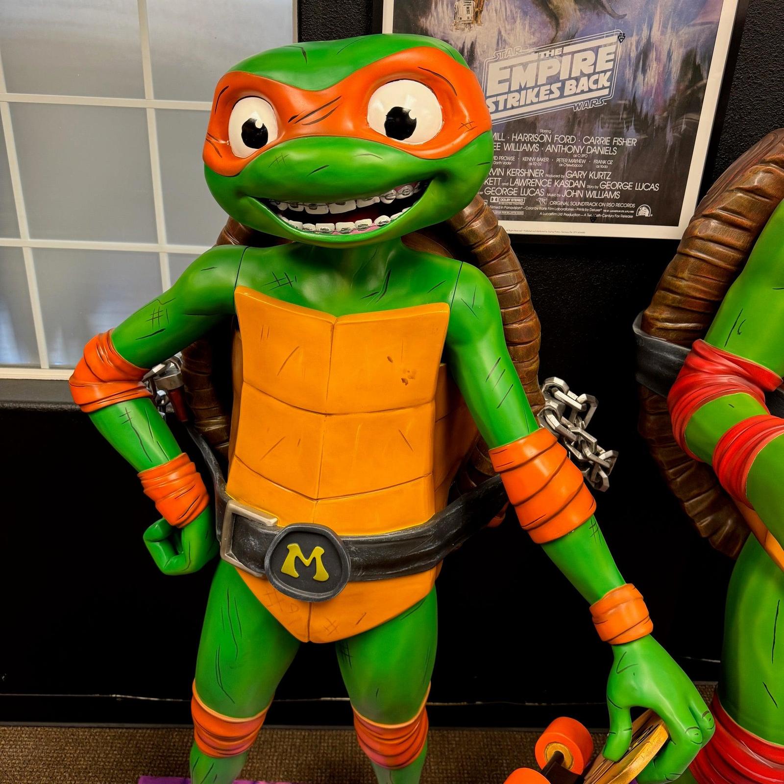 Teenage Mutant Ninja Turtles Michelangelo Life Size Statue - Sculptures ...