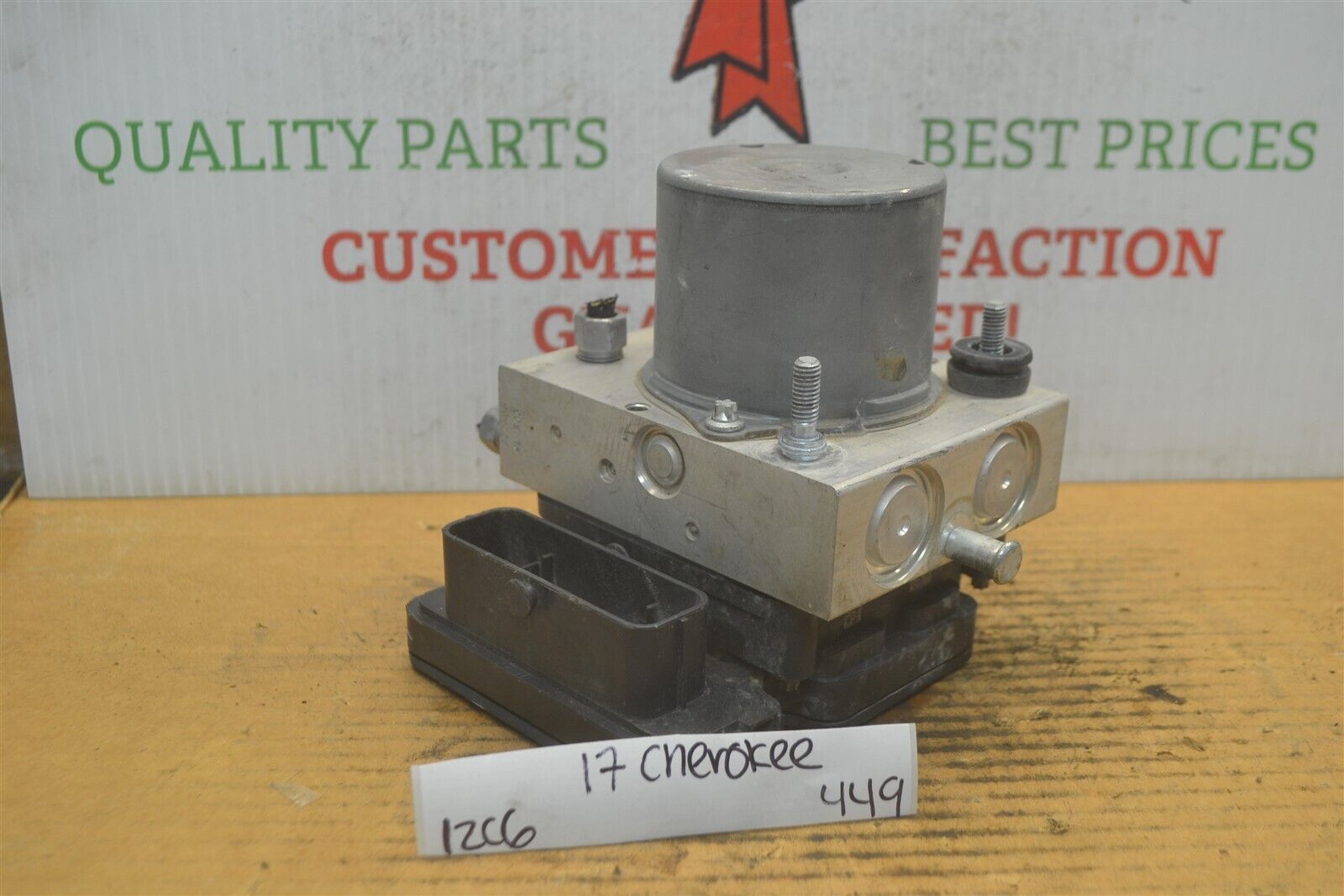 2017 Jeep Cherokee ABS Anti-Lock Brake Pump Control 68293541AB Module ...