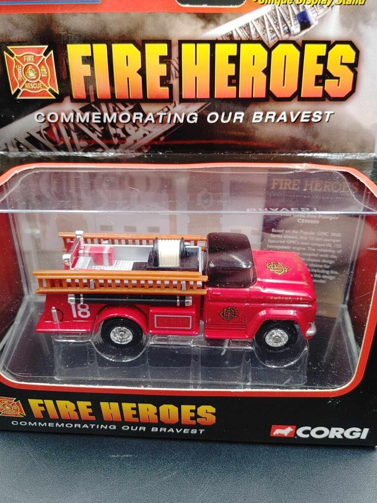 2002 Corgi Fire Heroes 1966 GMC Fire Pumper CS90009 Chicago FD Die Cast ...