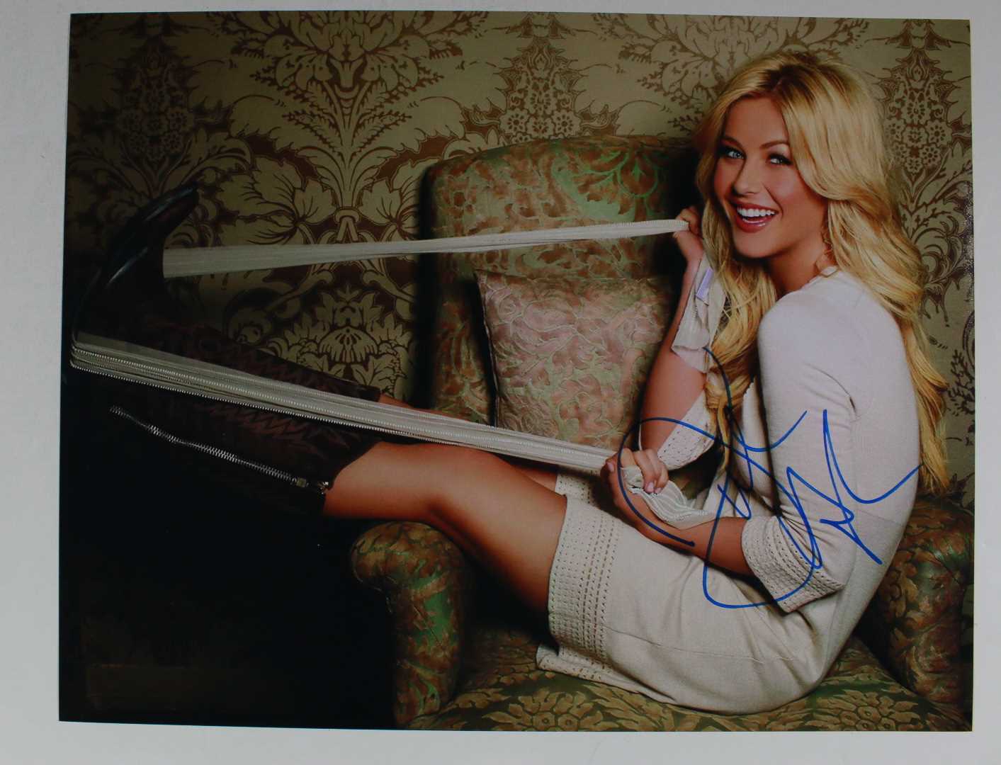 Julianne Hough Autographed Glossy 11x14 Photo - Photographs
