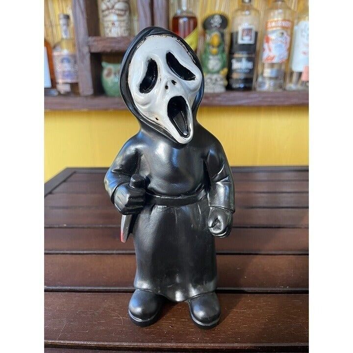 Ghostface Scream Horror Movie Garden Gnome Tiki Bar Figure Statue Yard ...