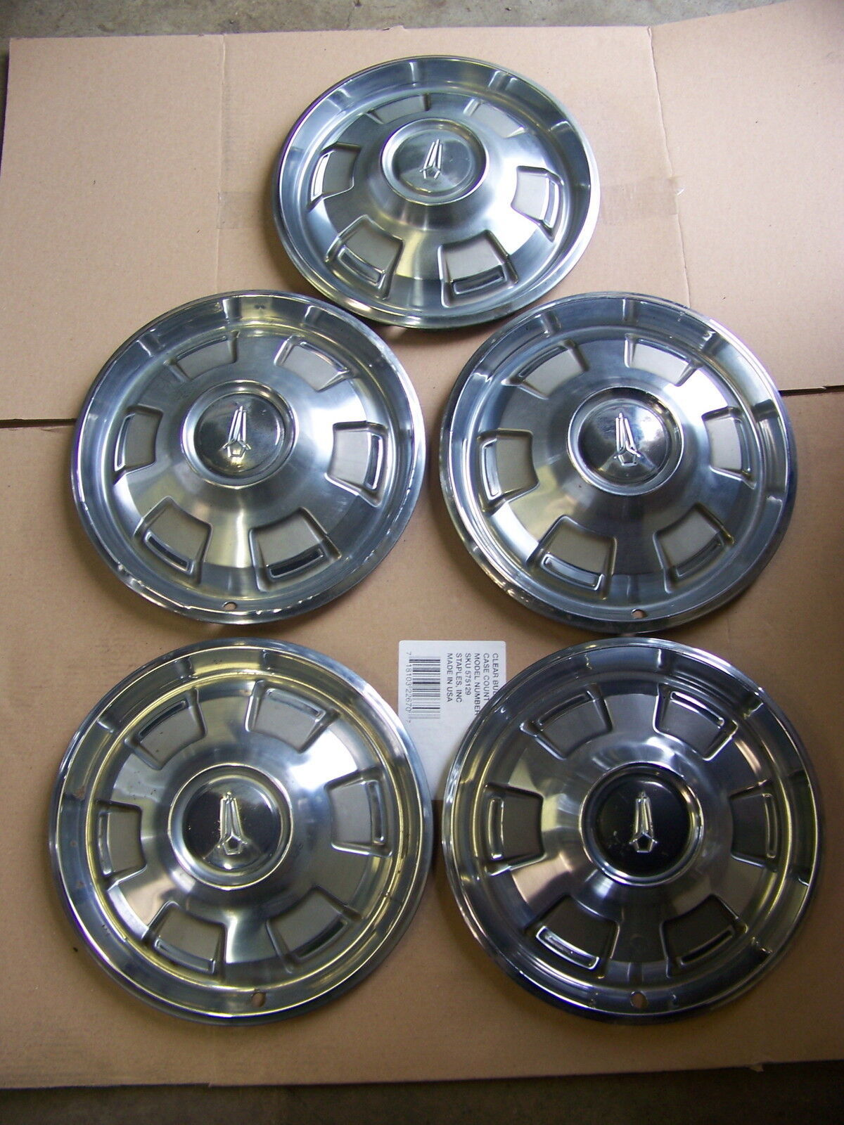 1967 1968 1969 PLYMOUTH SATELLITE BARRACUDA VALIANT 14" HUBCAPS OEM ...