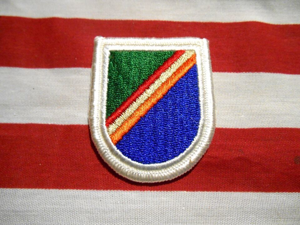 75TH RANGER REGIMENT HQ AIRBORNE BERET FLASH TYPE 1 - Army