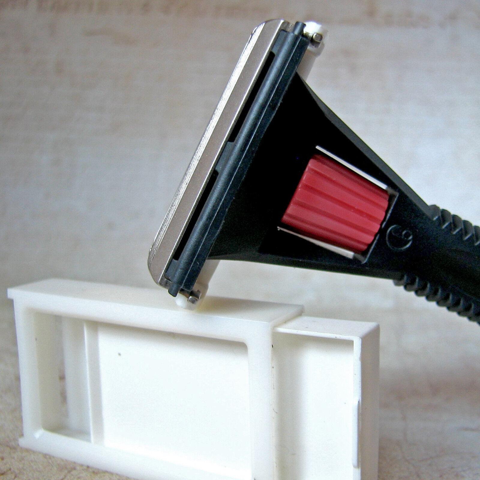 Vintage Double Edge SAFETY RAZOR Handle - 1970s Old Stock - Boxed with ...