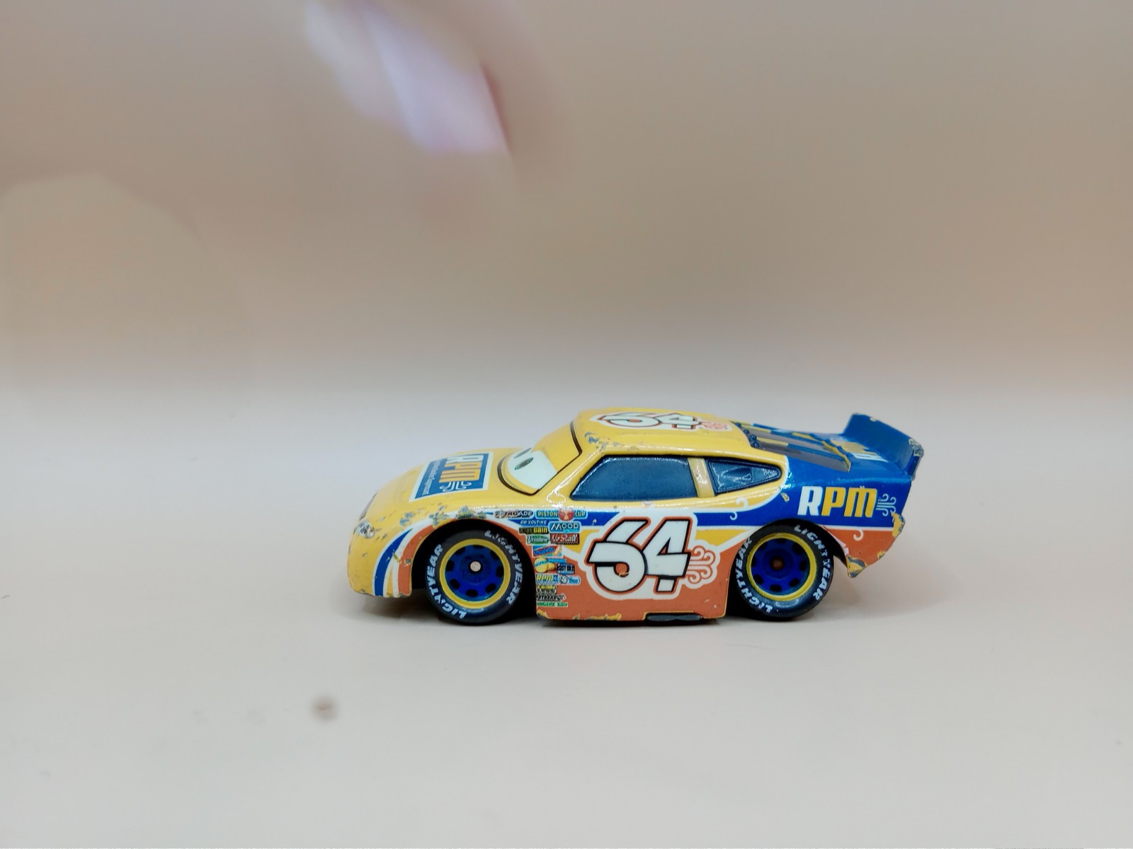 Disney Pixar Cars Diecast Mattel RPM #64 Yellow Blue Race Car 1:55 ...