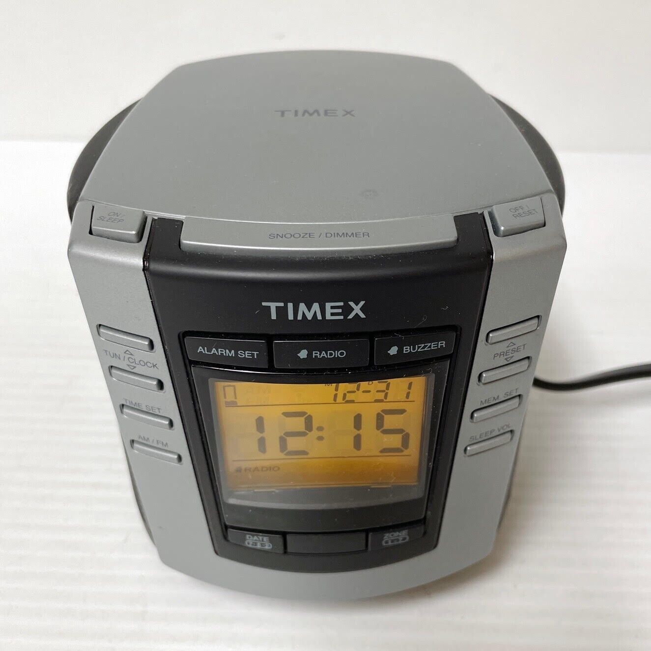 Timex Auto Set Dual Alarm Digital Clock AM FM Radio Programmable ...