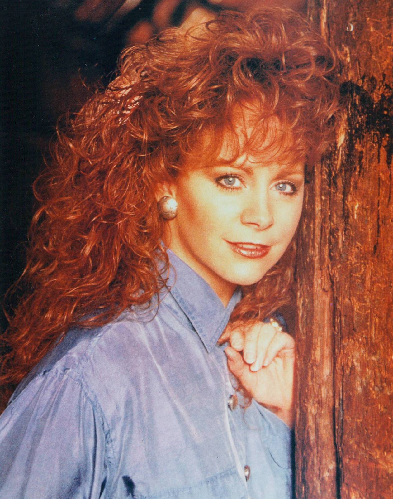 Reba McEntire 8x10 photo - Pose F - Photographs