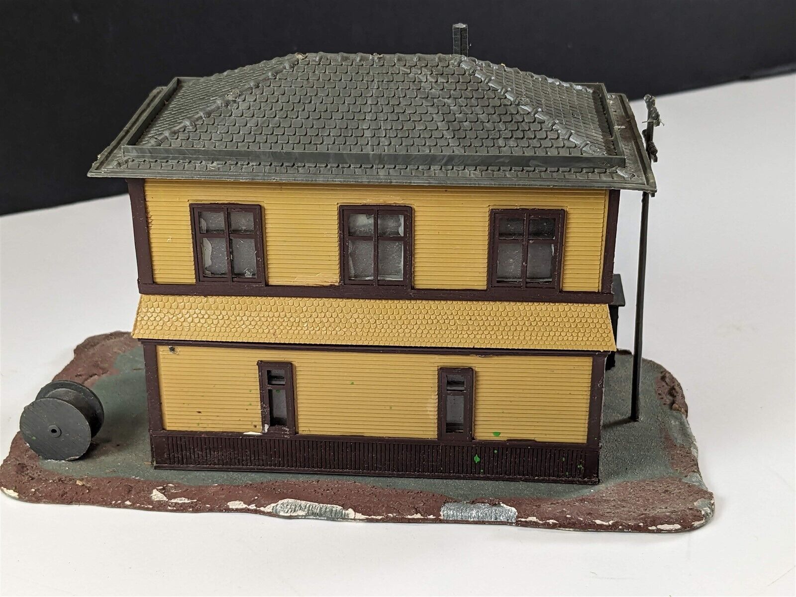 POLA Switch Tower Vintage HO Scale Building and similar items