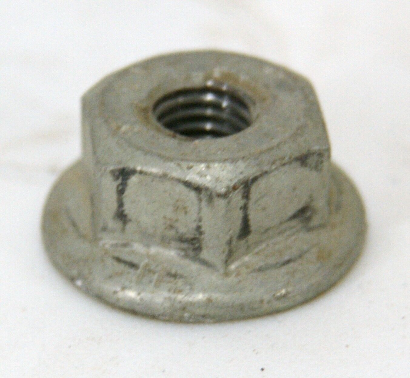 11-16 Ford SD F250 F350 W708731-S441 Seat Belt Lap/Shoulder Belt Nut ...