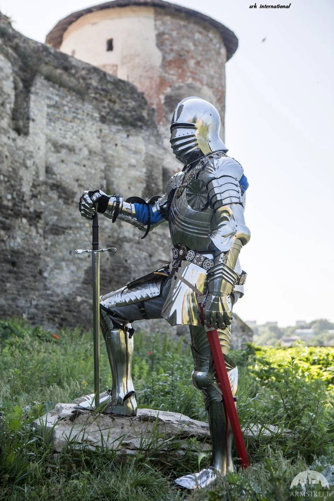 Suit Of Armor Medieval Knight Gothic Plate Armour Kit; Gothic Armour ...