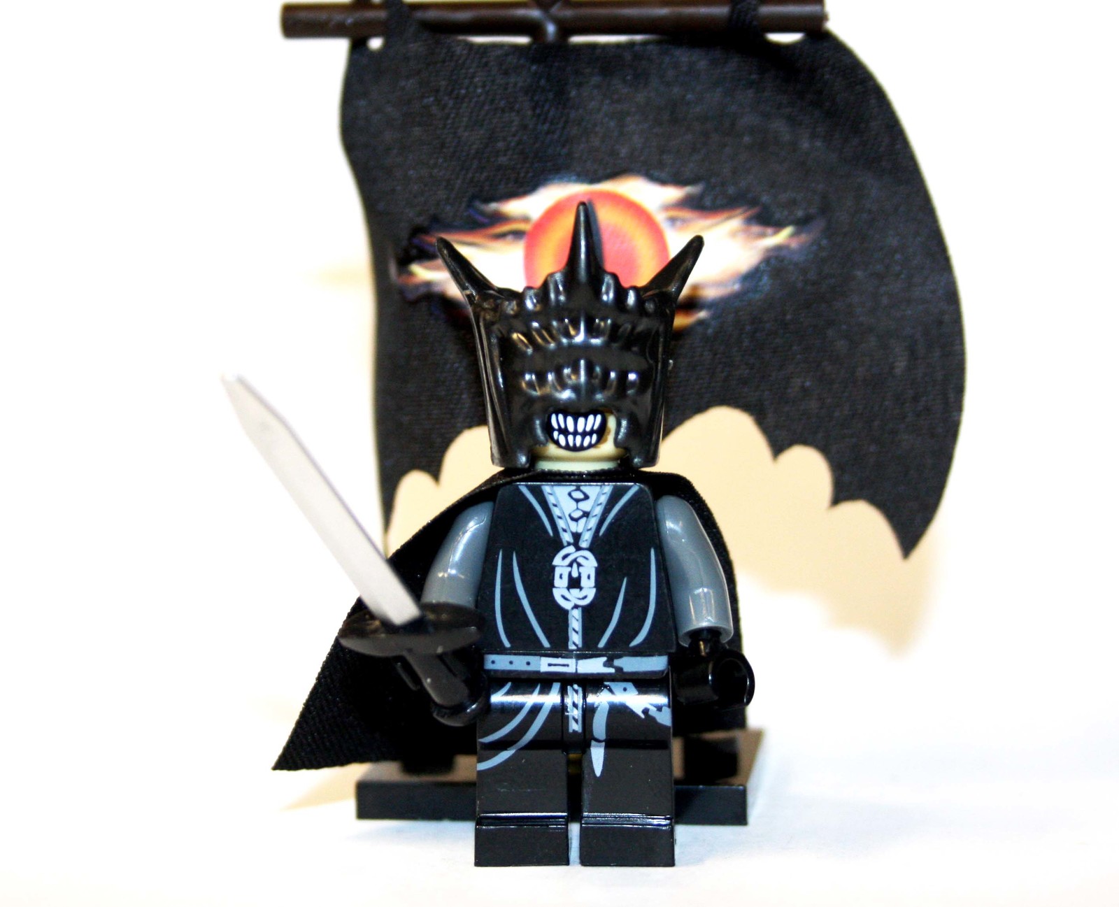 Mouth of Sauron with Banner LOTR Lord of the Rings Hobbit Minifigure ...
