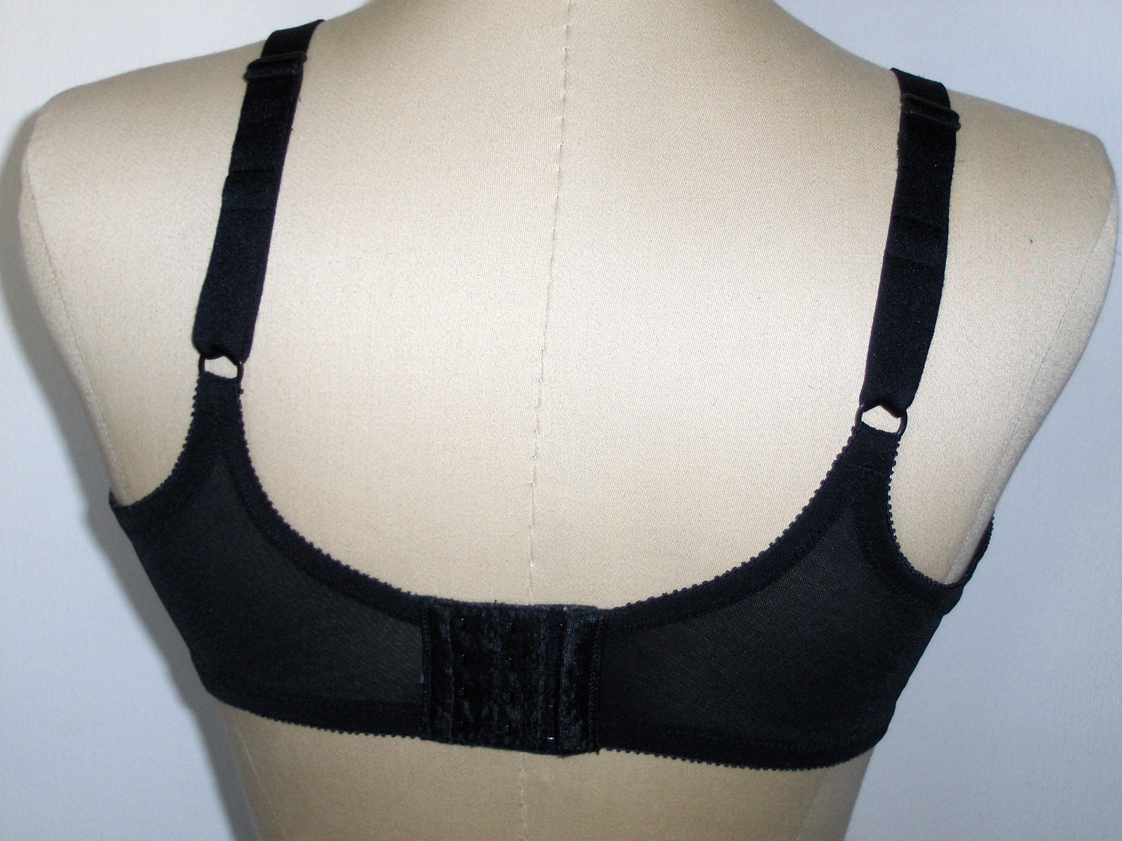 Playtex 7520 Black Embroidered Lace Underwire Bra Size 42DD - Women's ...