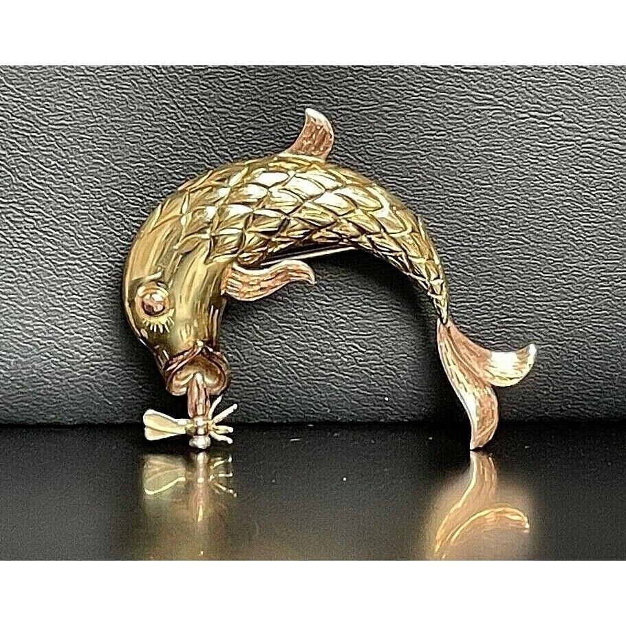Authenticity Guarantee LARGE 14K YELLOW GOLD FISH CATCHING A FLY BROOCH ...