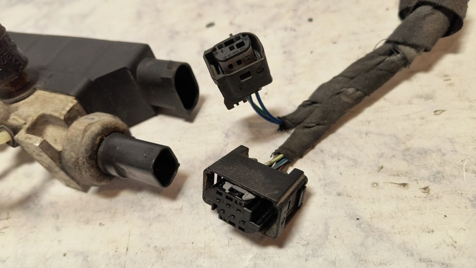 HARNESS REPAIR WIRING PIGTAILS Air Suspension Valve Control Mercedes ...