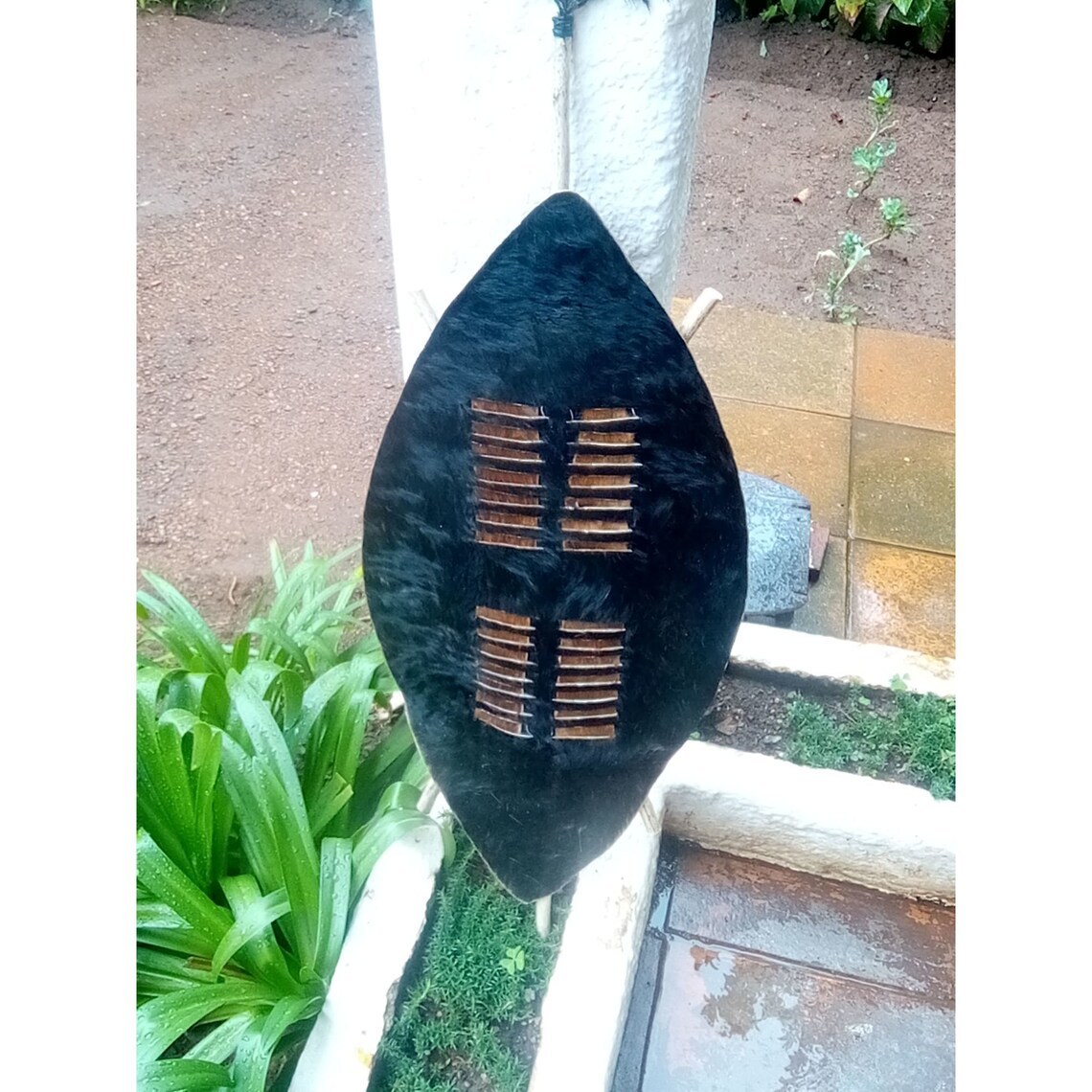 Zulu African Traditional cultural Shield, African warrior hat - Armor ...