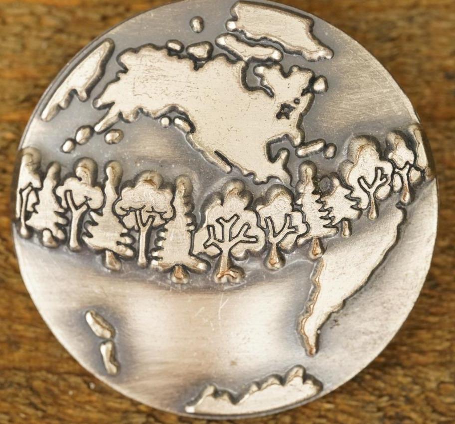 Costume Jewelry Silver Tone Metal 3D Globe Earth Day Trees World Brooch ...