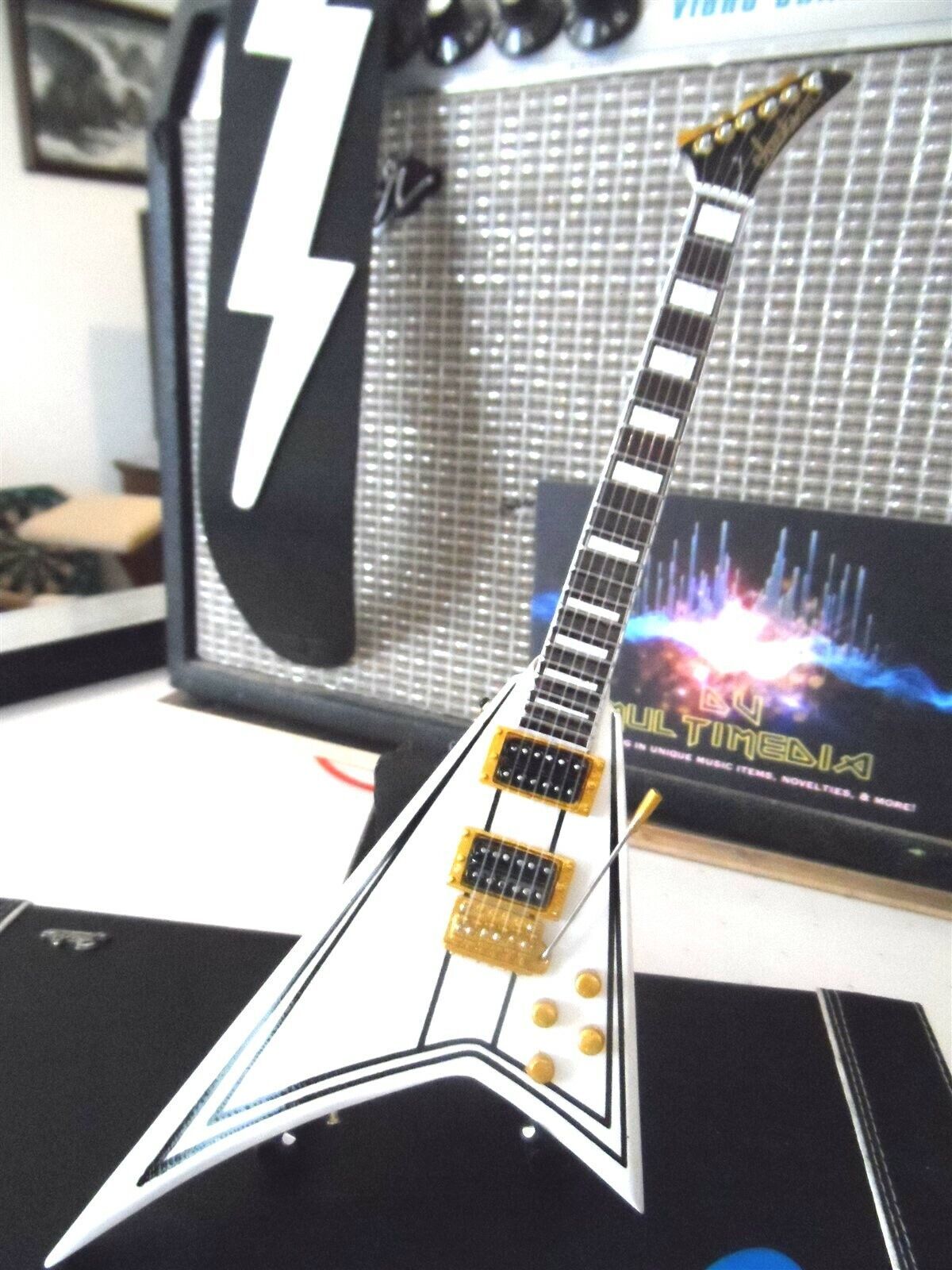 RANDY RHOADS- White Concorde V 1:4 Scale Replica Guitar ~Axe Heaven ...