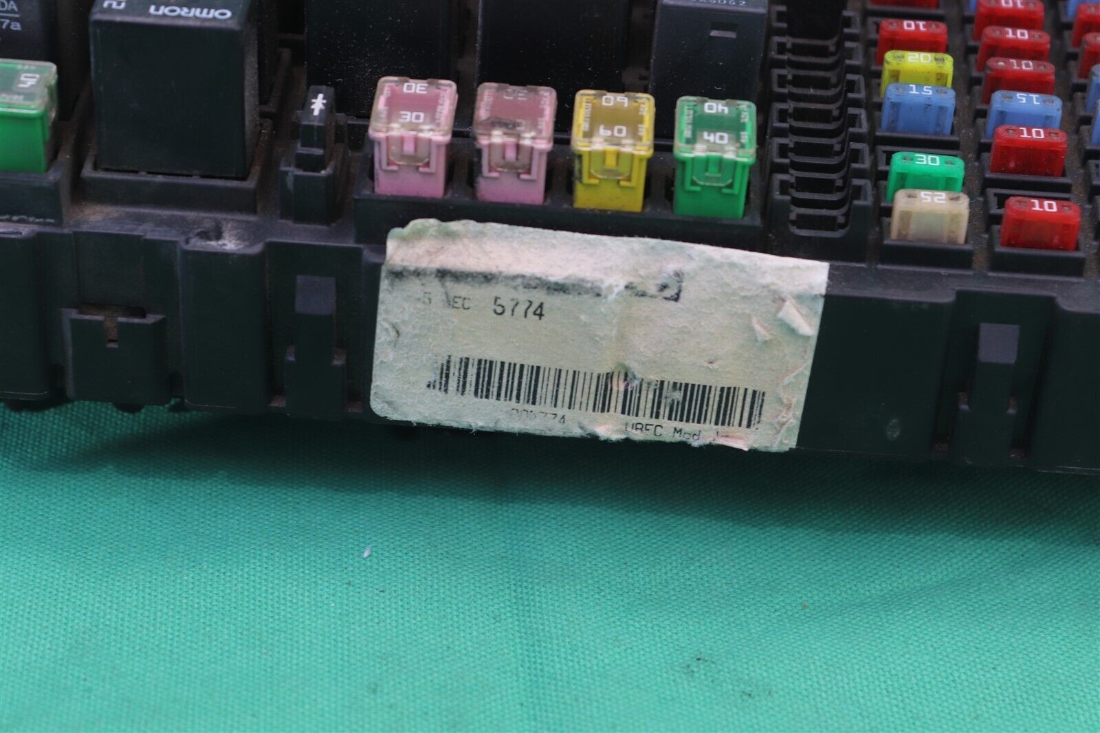 2008 Hummer H3 Engine Bay Fusebox Fuse Block Relay Box 15906627 - Fuses ...