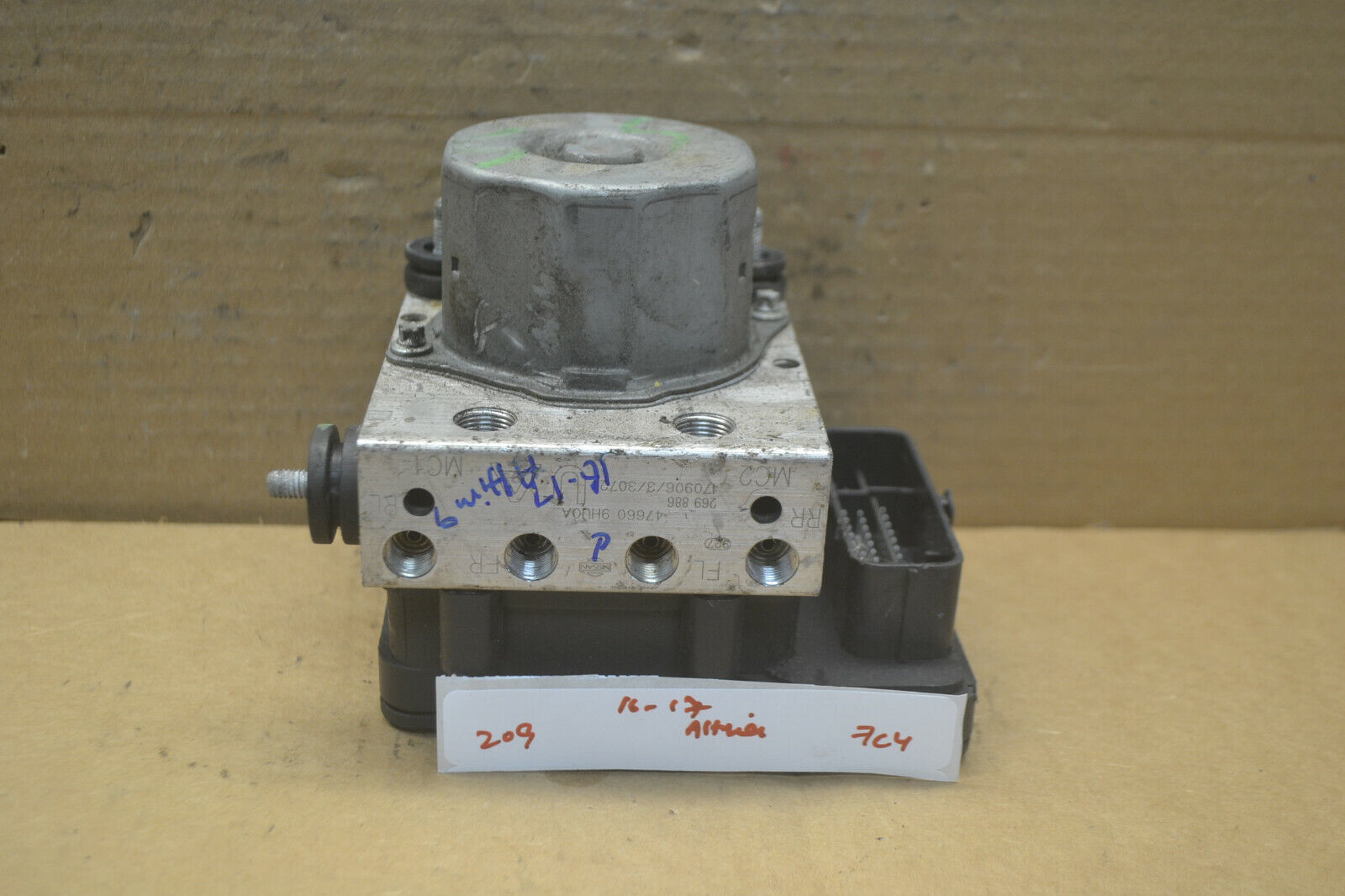 16-17 Nissan Altima ABS Pump Control OEM 476609HU0A Module 352-2a4 ...