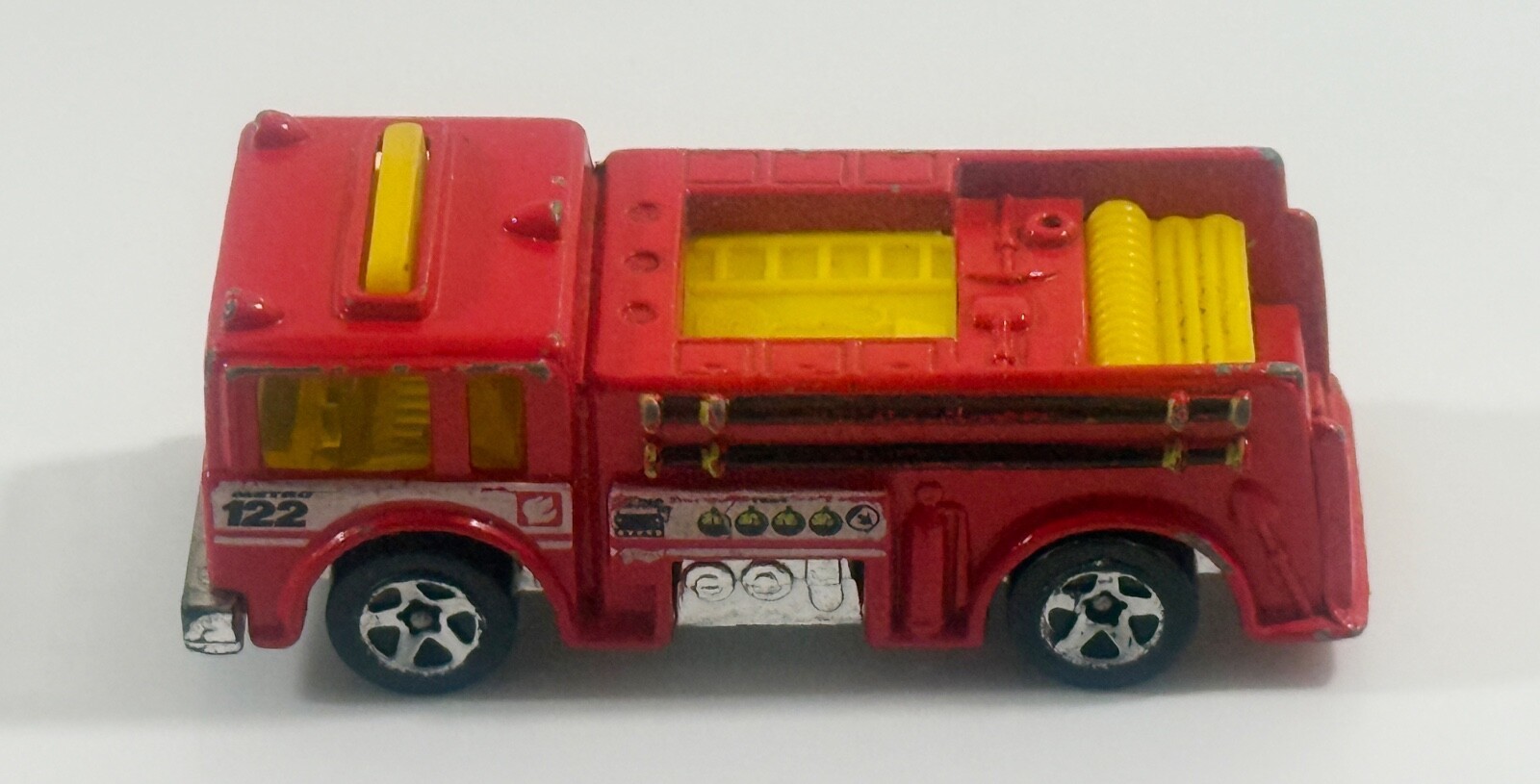 Hot Wheels Metro 122 Red / Yellow 1976 and 49 similar items